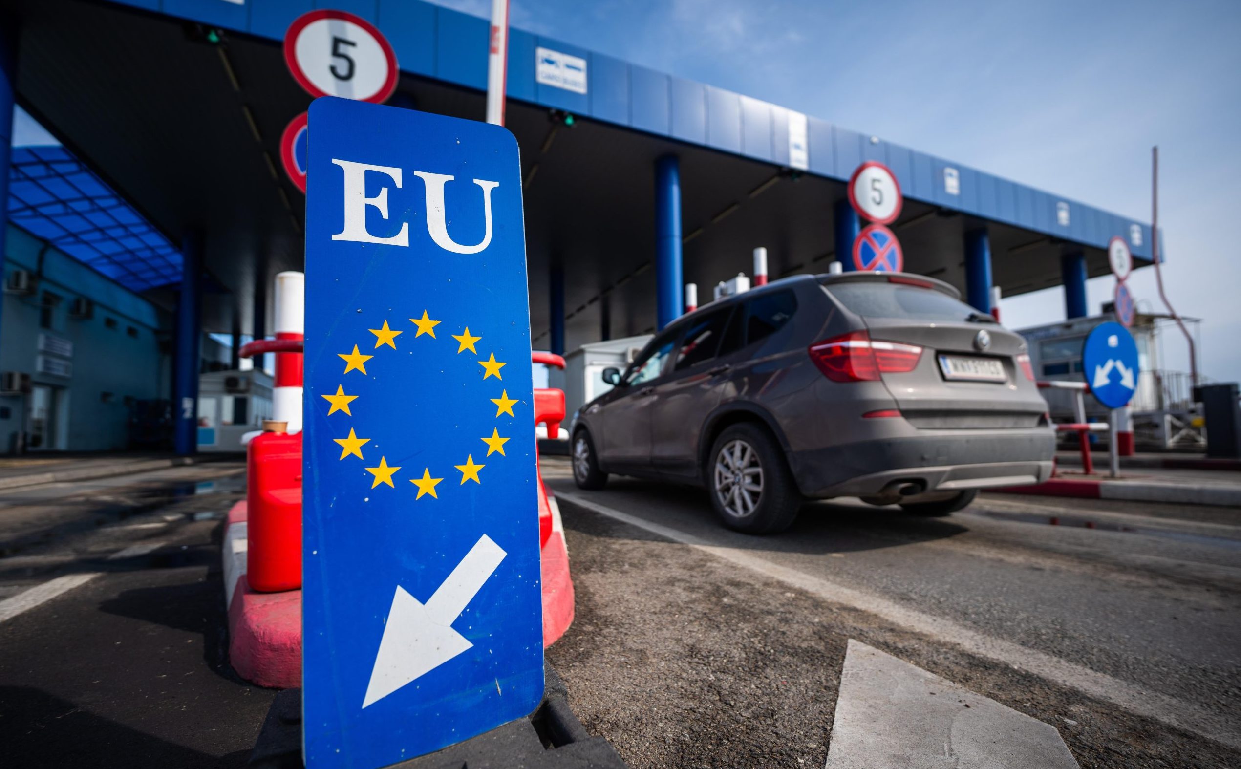 Entry/Exit System: European Commission sets launch date to 12 October ...