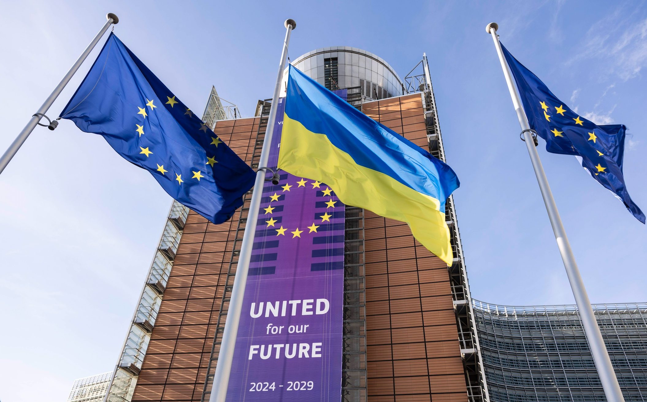 EU delivers over €4 billion to Ukraine ahead of Independence Day - EU ...