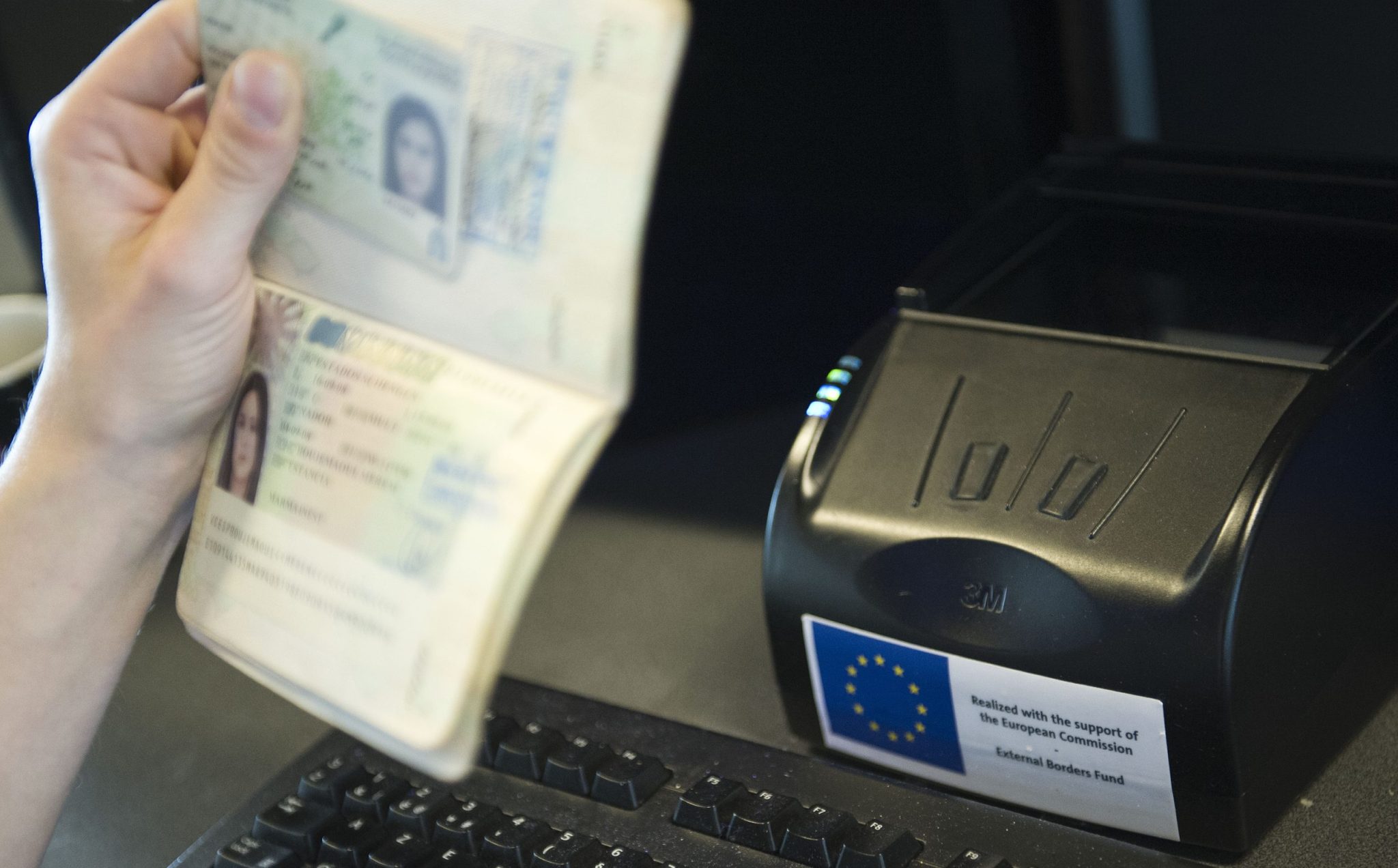 What is the EU’s new Entry/Exit border system and how will it work ...